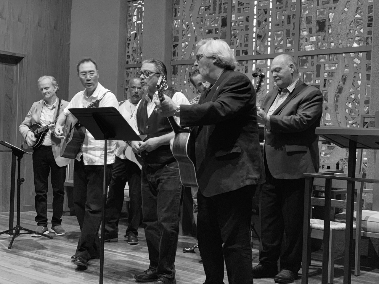 Opera veteran helps wartime veterans with PTSD by guiding them to ...